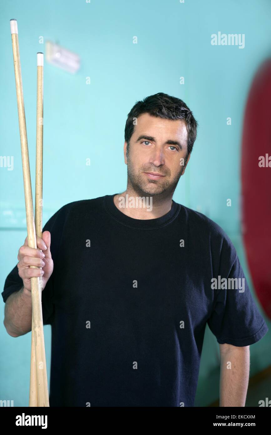 Two billiard sticks hi-res stock photography and images - Alamy