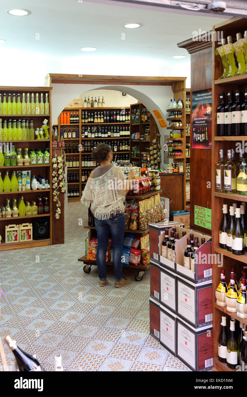 Via del governo vecchio rome italy hi-res stock photography and images ...