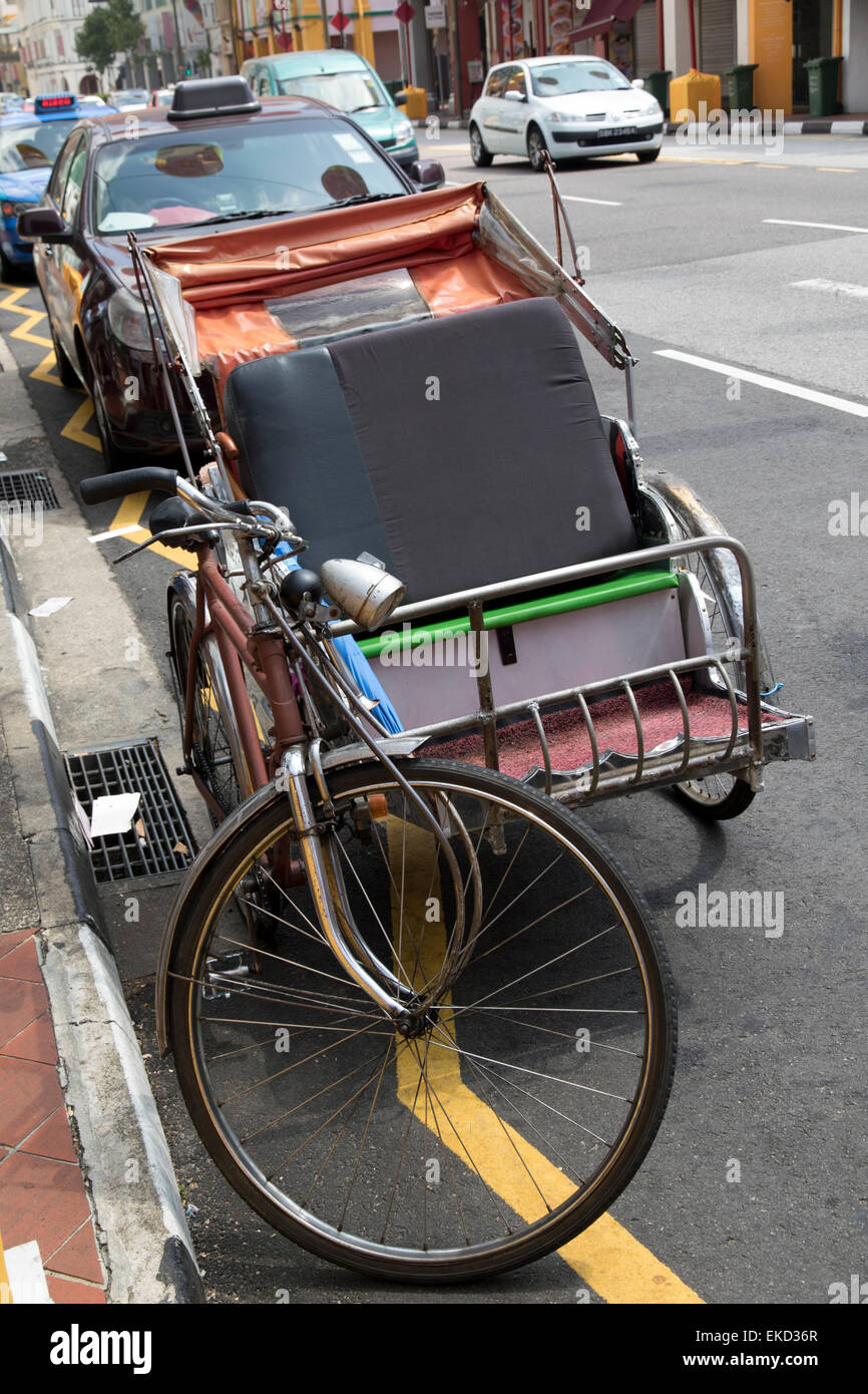 Trishaw singapore hi-res stock photography and images - Alamy