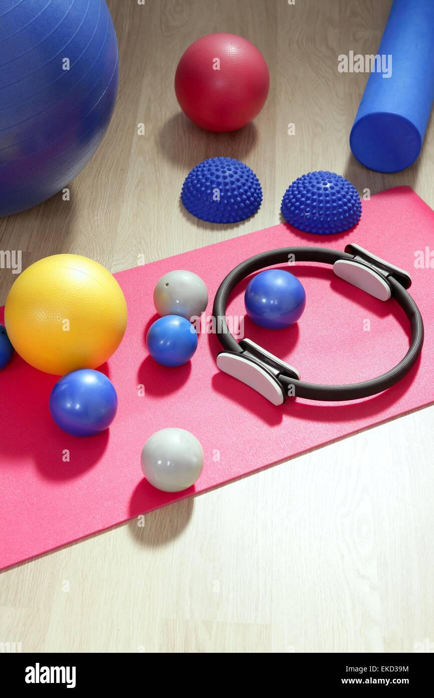 balls pilates toning stability ring roller yoga mat Stock Photo - Alamy