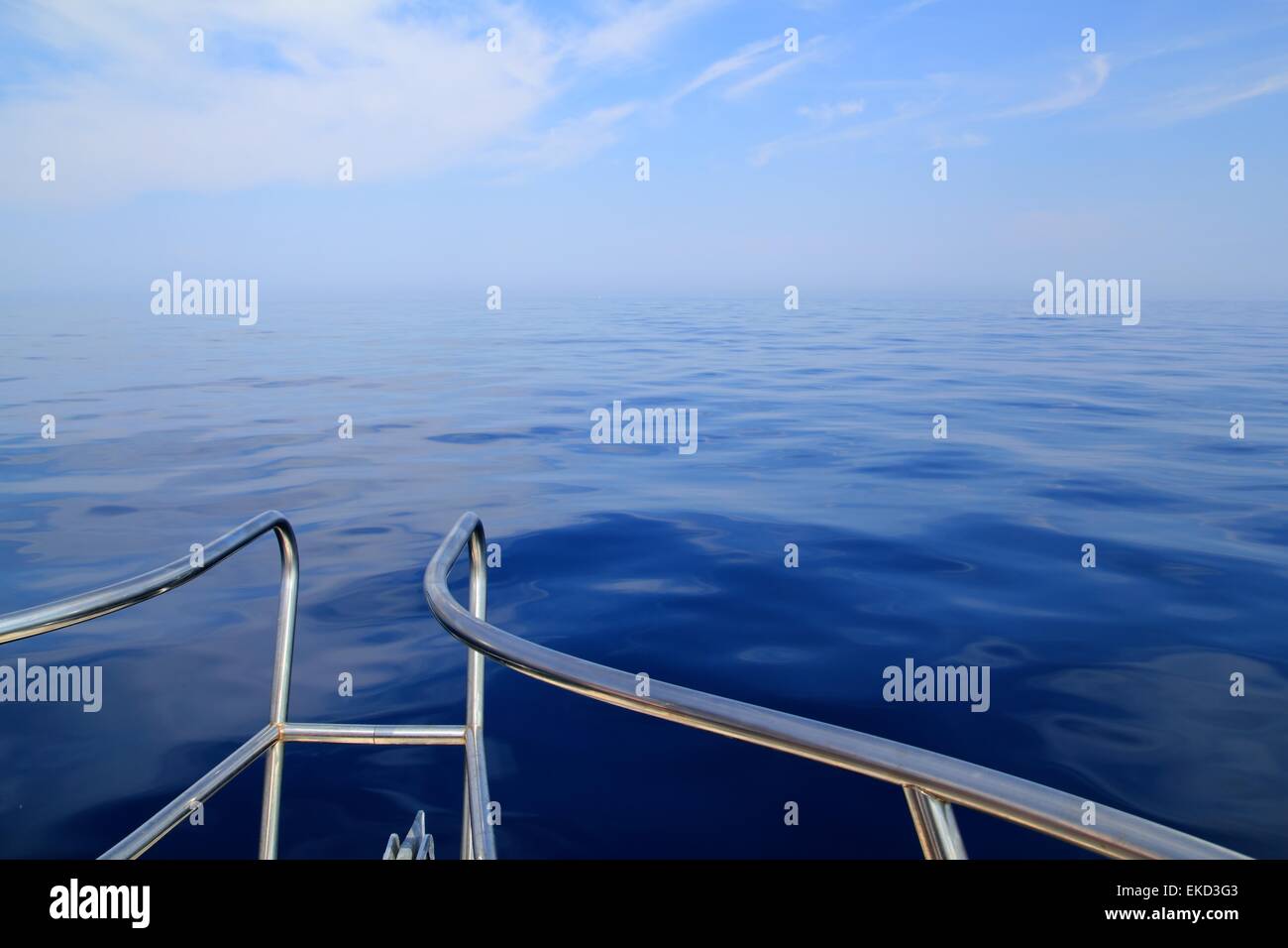 boat sailing blue calm ocean sea bow railing Stock Photo - Alamy