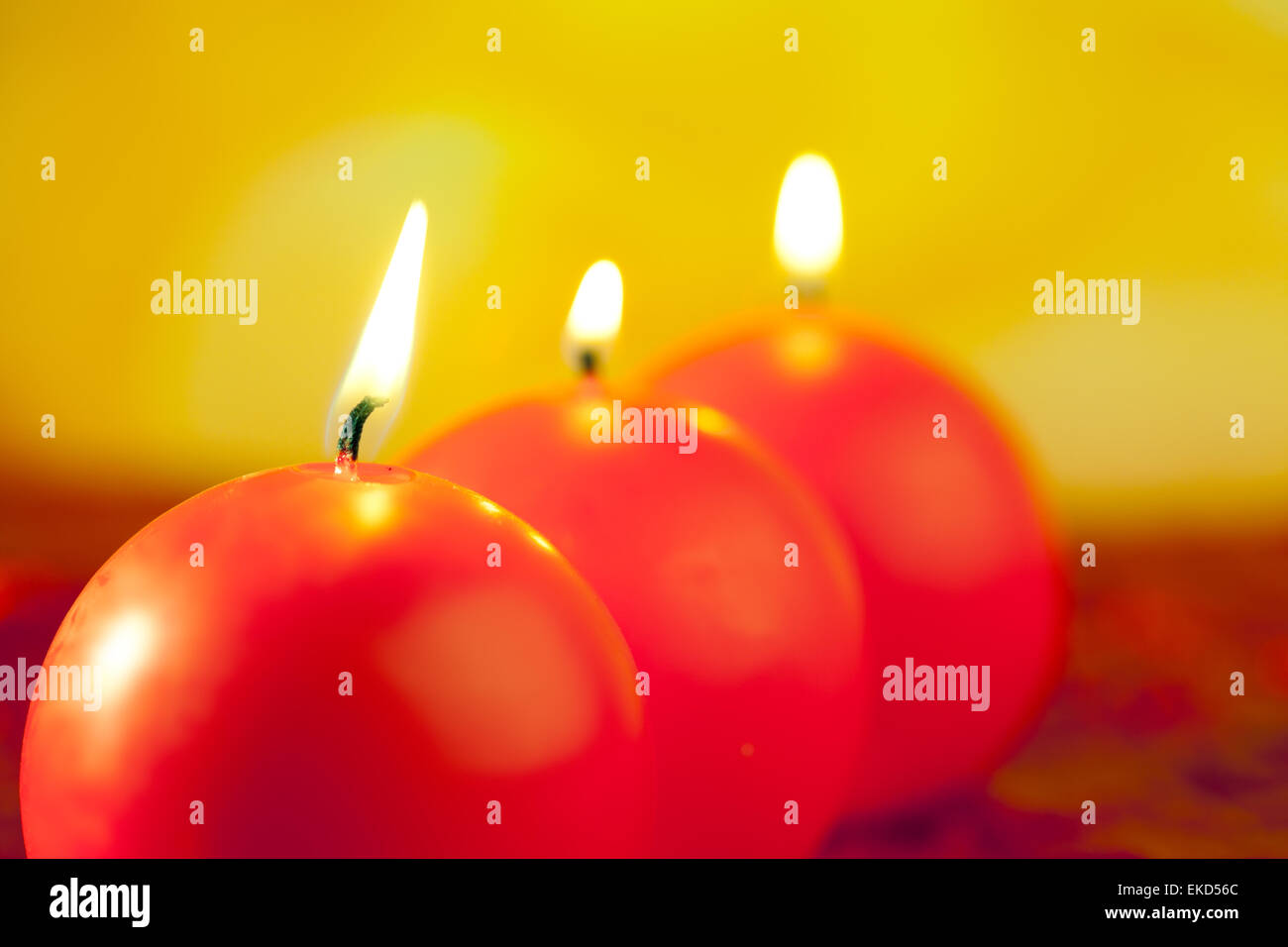 Row red advent candles hi-res stock photography and images - Alamy