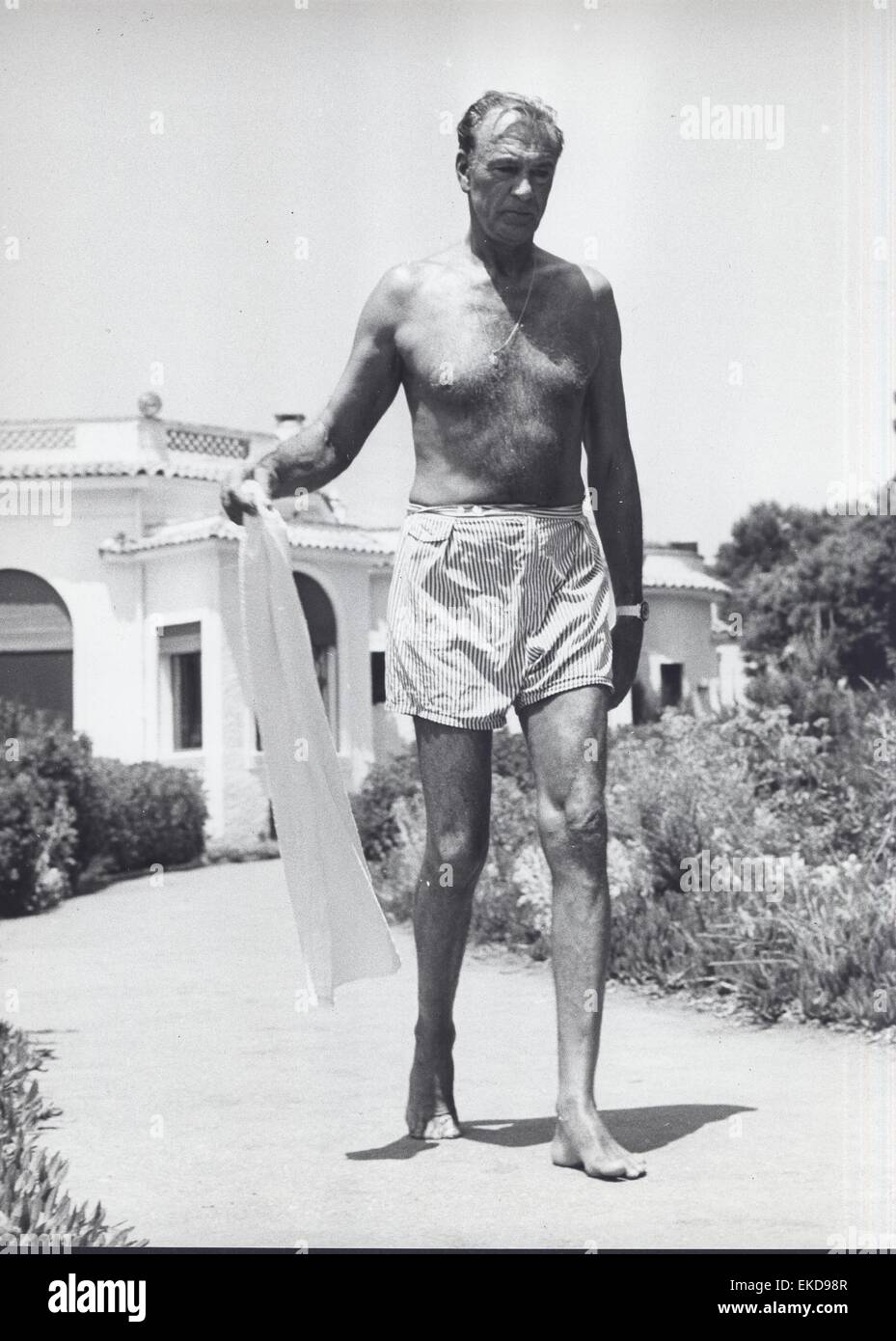 Gary cooper supplied inc supplied globe hi-res stock photography and ...