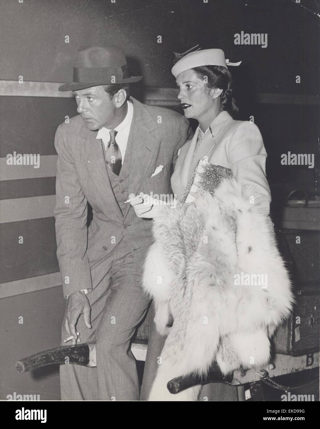 Gary cooper and his wife hi-res stock photography and images - Alamy