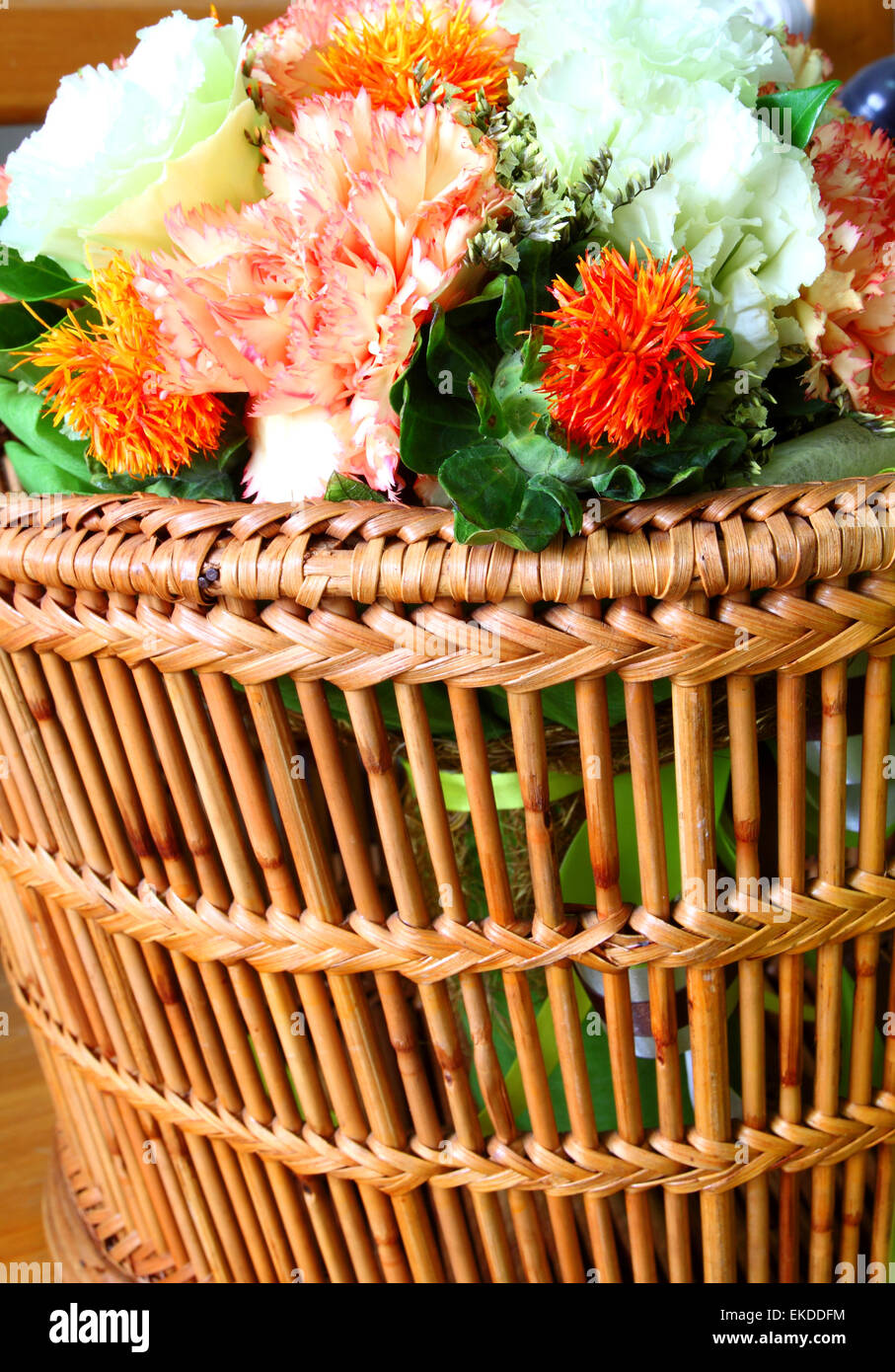 bouquet of flowers in basket Stock Photo - Alamy