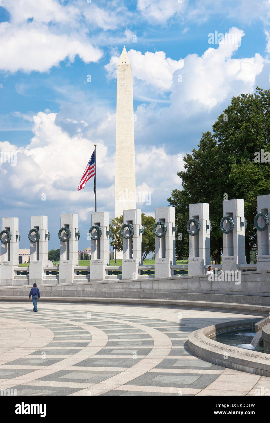Washington monument from the American memorial Stock Photo - Alamy
