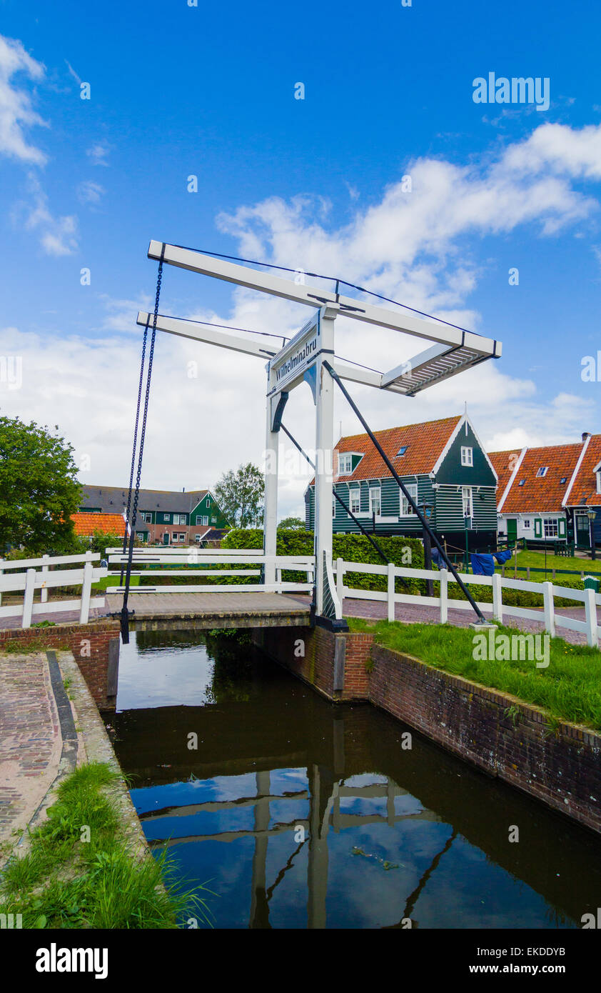 Bridge to village of marken hi-res stock photography and images - Alamy