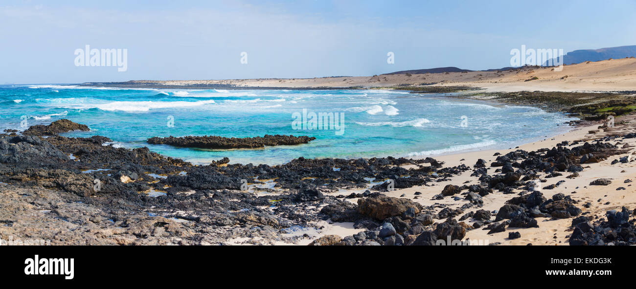 Open and empty beach hi-res stock photography and images - Alamy