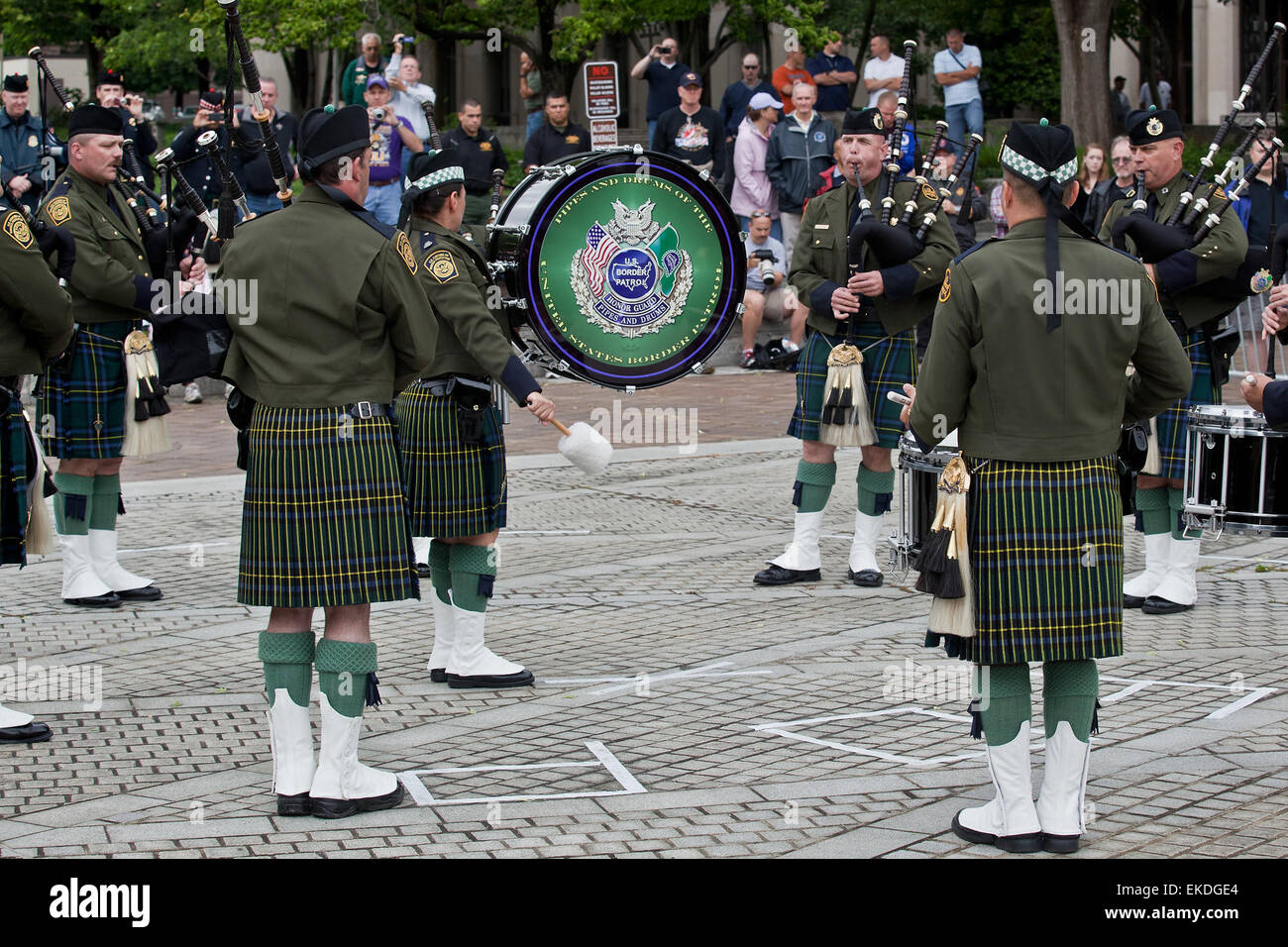 U s customs and border protection pipes and drums hi-res stock ...
