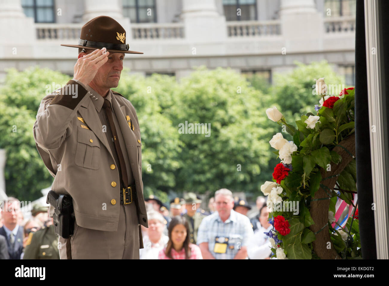 The Valor Memorial and Wreath Laying Ceremony by Customs and Border ...