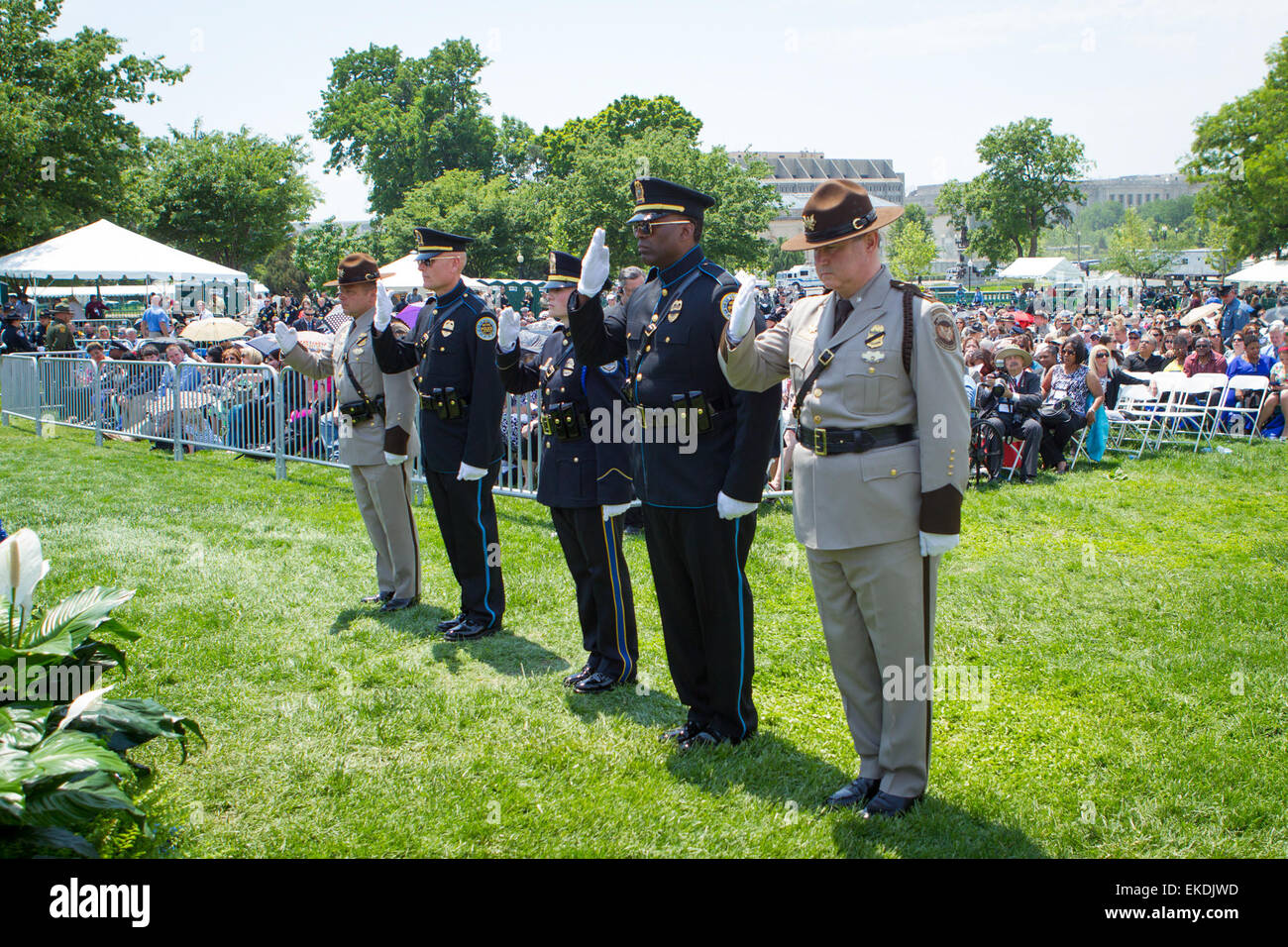 Marine honor guard hi-res stock photography and images - Alamy