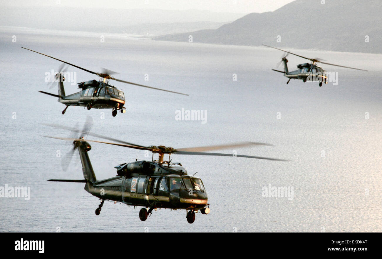 A group of U.S. Customs and Border Protection UH-60 Blackhawk ...