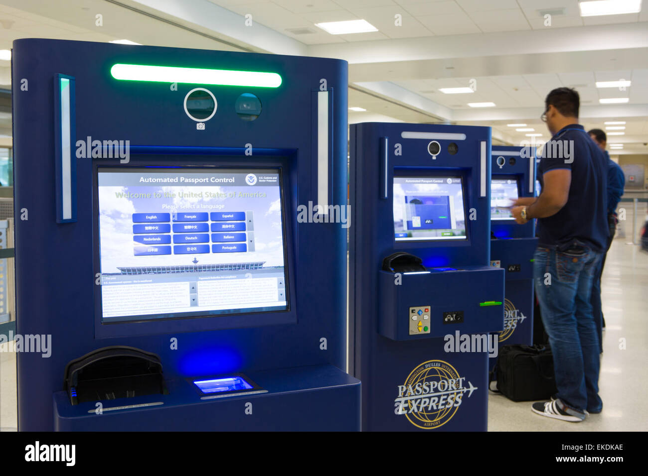 Global Entry and Automated Passport Control (APC) kiosks at ...
