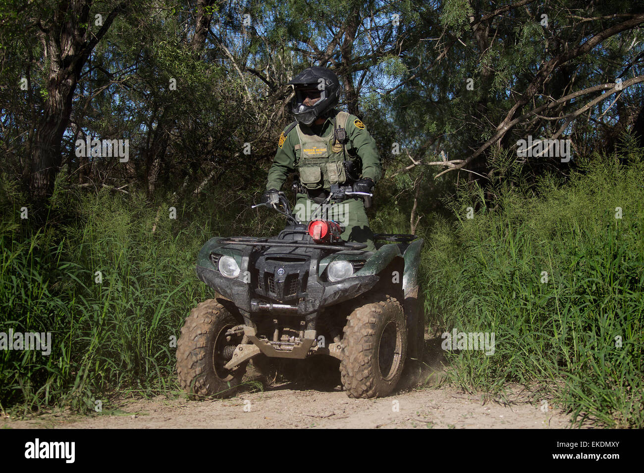 On September 23, 2013, a Border Patrol agent was photographed ...