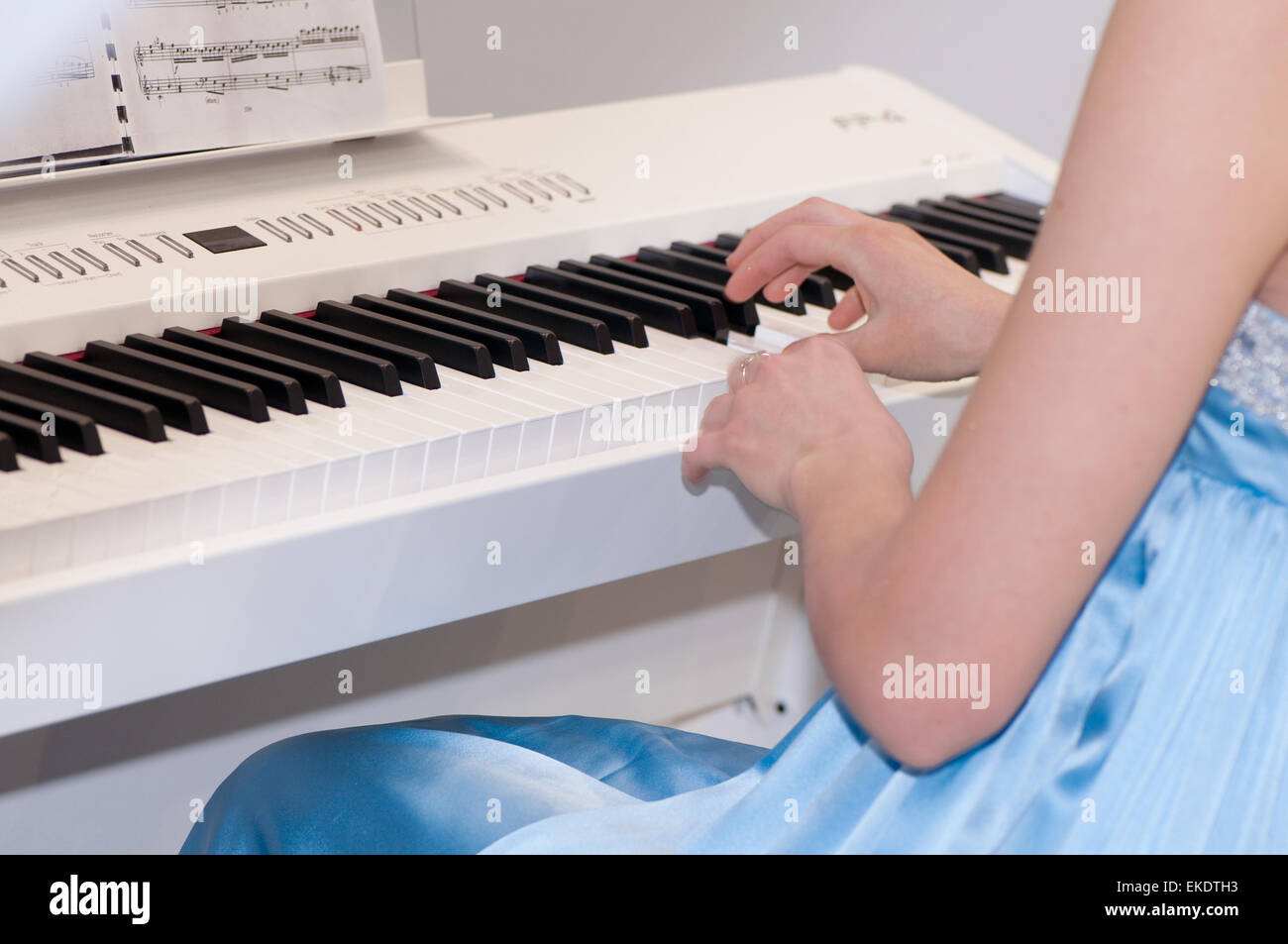 Piano player one hi-res stock photography and images - Alamy