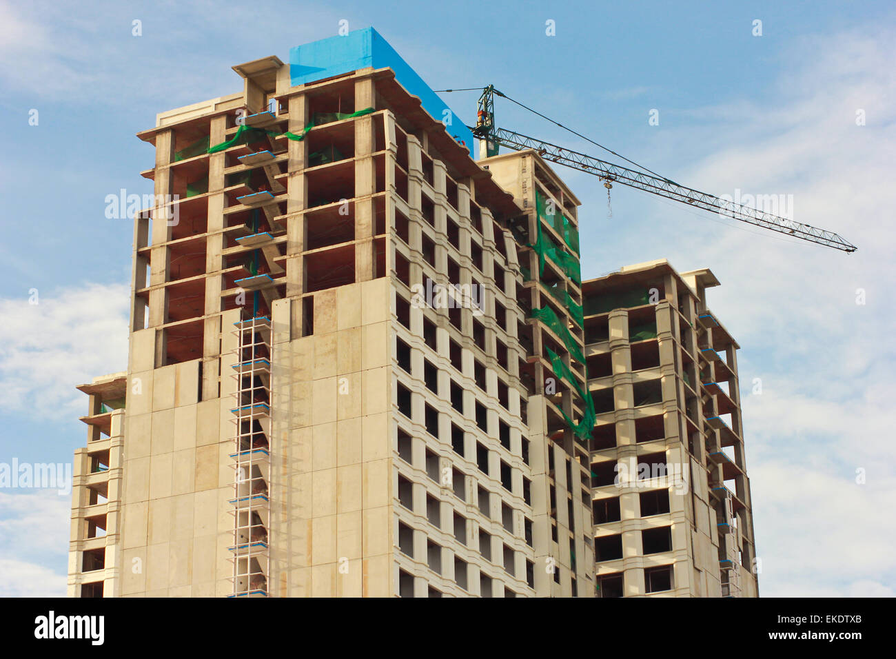 Uncompleted office building hi-res stock photography and images - Alamy