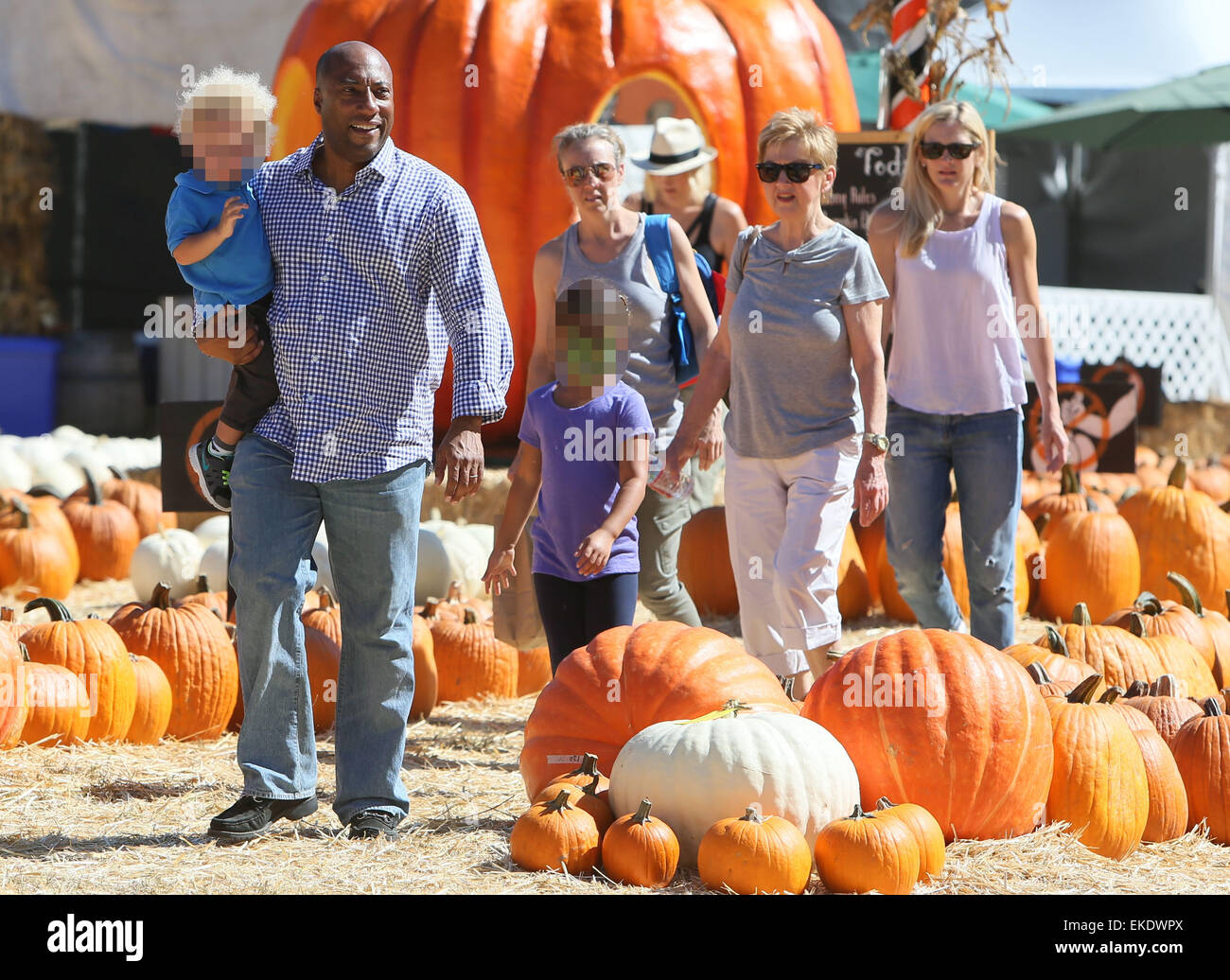 Byron allen wife jennifer lucas hi-res stock photography and images - Alamy