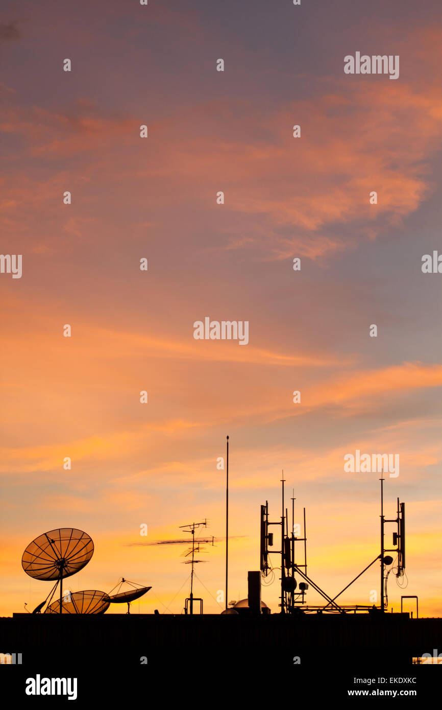 Worldwide communication hi-res stock photography and images - Alamy