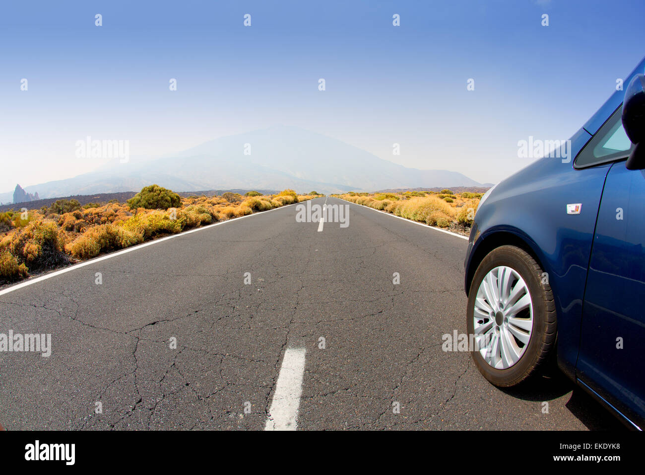 Car road perspective vanishing to infinity in Tenerife Stock Photo - Alamy