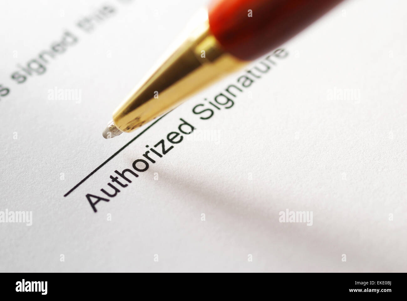 Signing a contract Stock Photo - Alamy