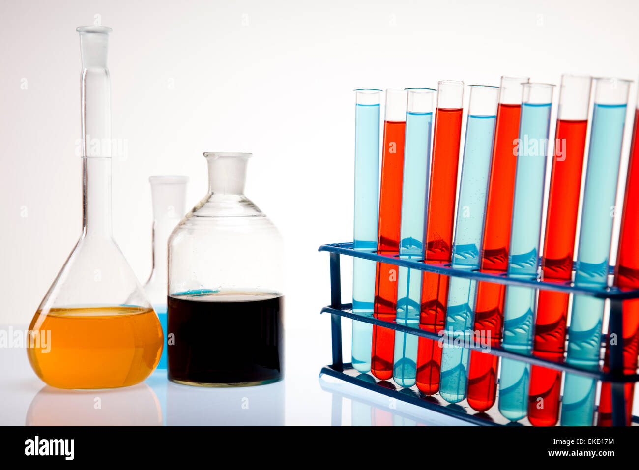 Laboratory glass containing liquid color Stock Photo - Alamy