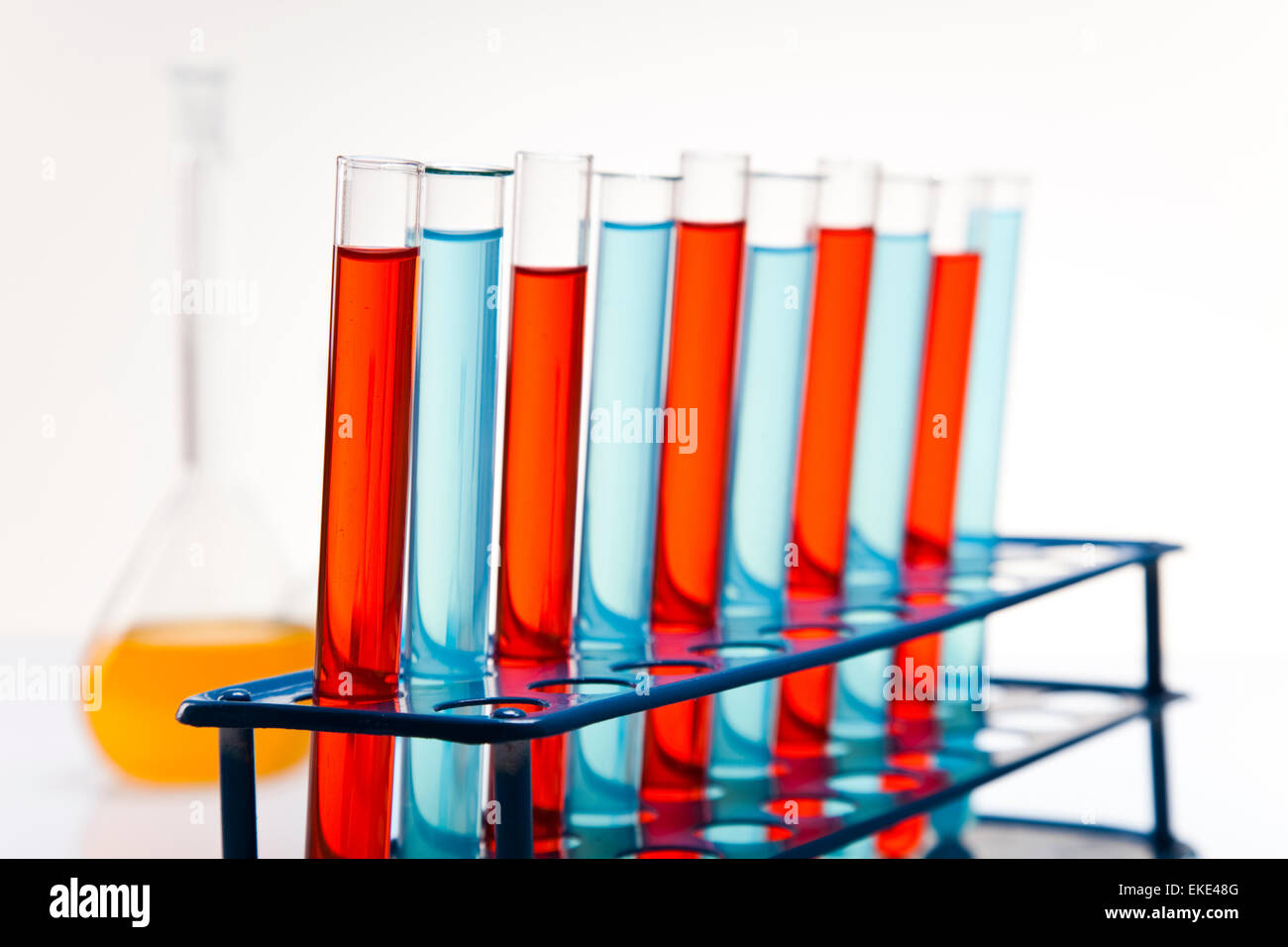 Bio laboratory hi-res stock photography and images - Alamy
