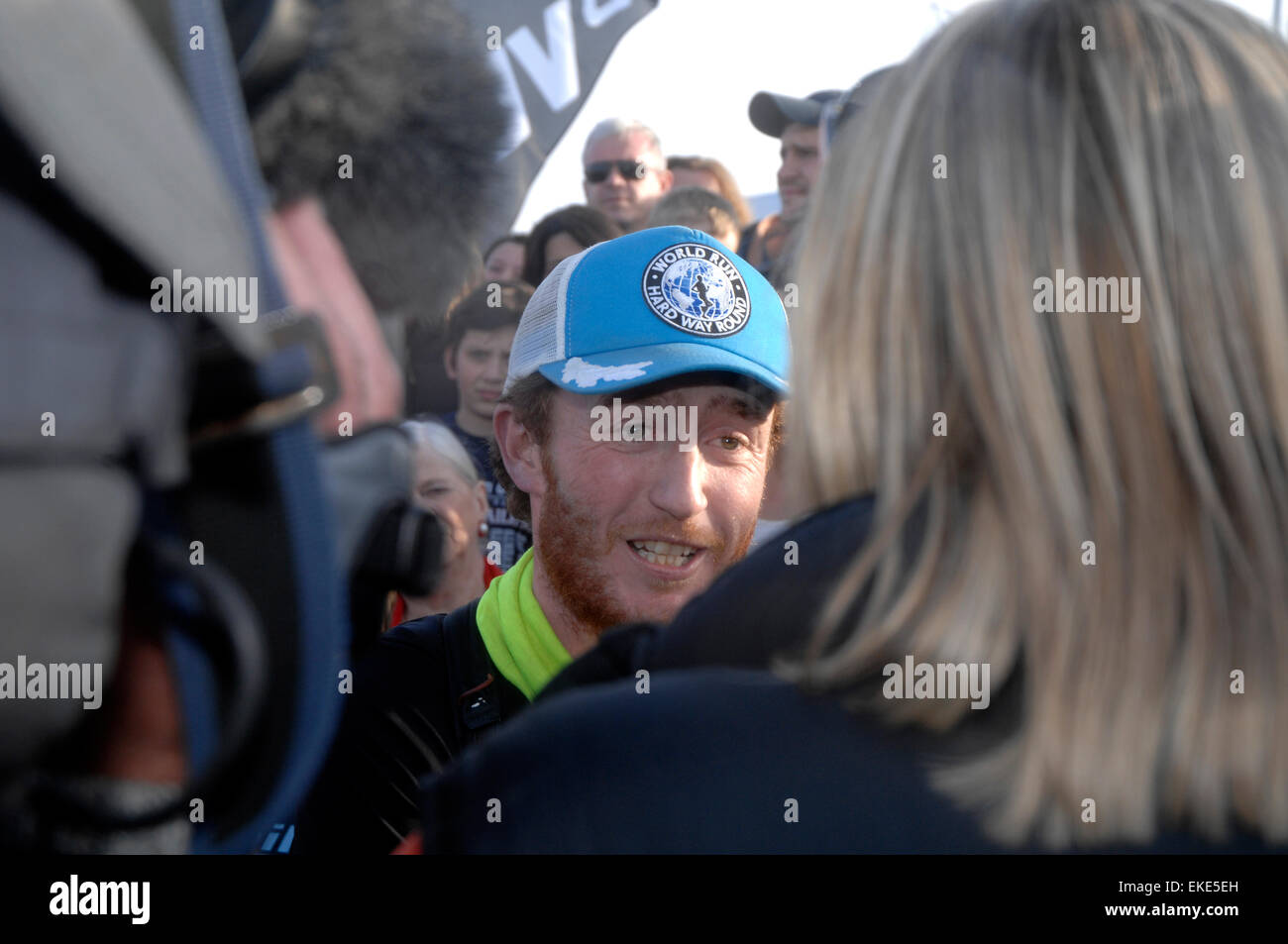 Kevin Carr completes his record breaking run around the world ...