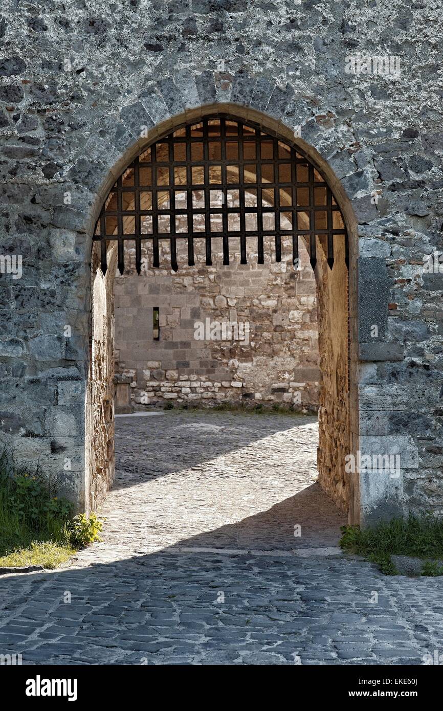 Big gate hi-res stock photography and images - Alamy
