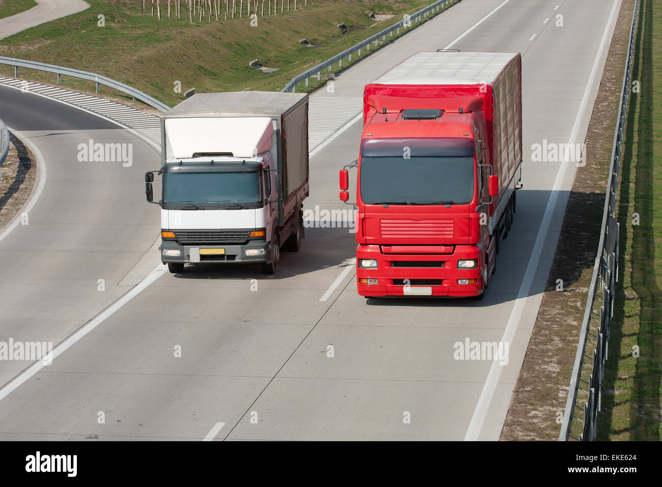 Lorry truck overtake hi-res stock photography and images - Alamy