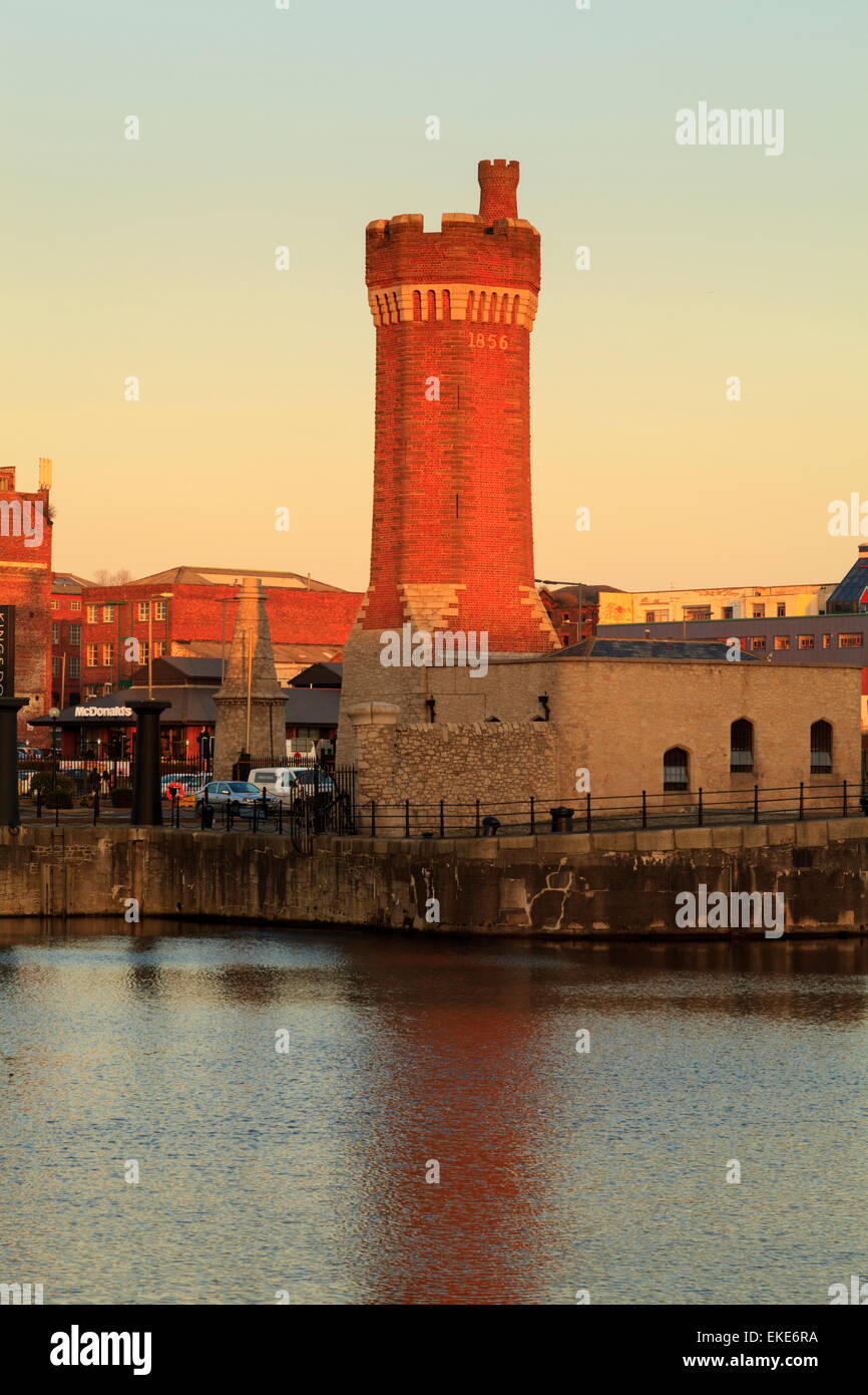 Old liverpool docks hi-res stock photography and images - Alamy