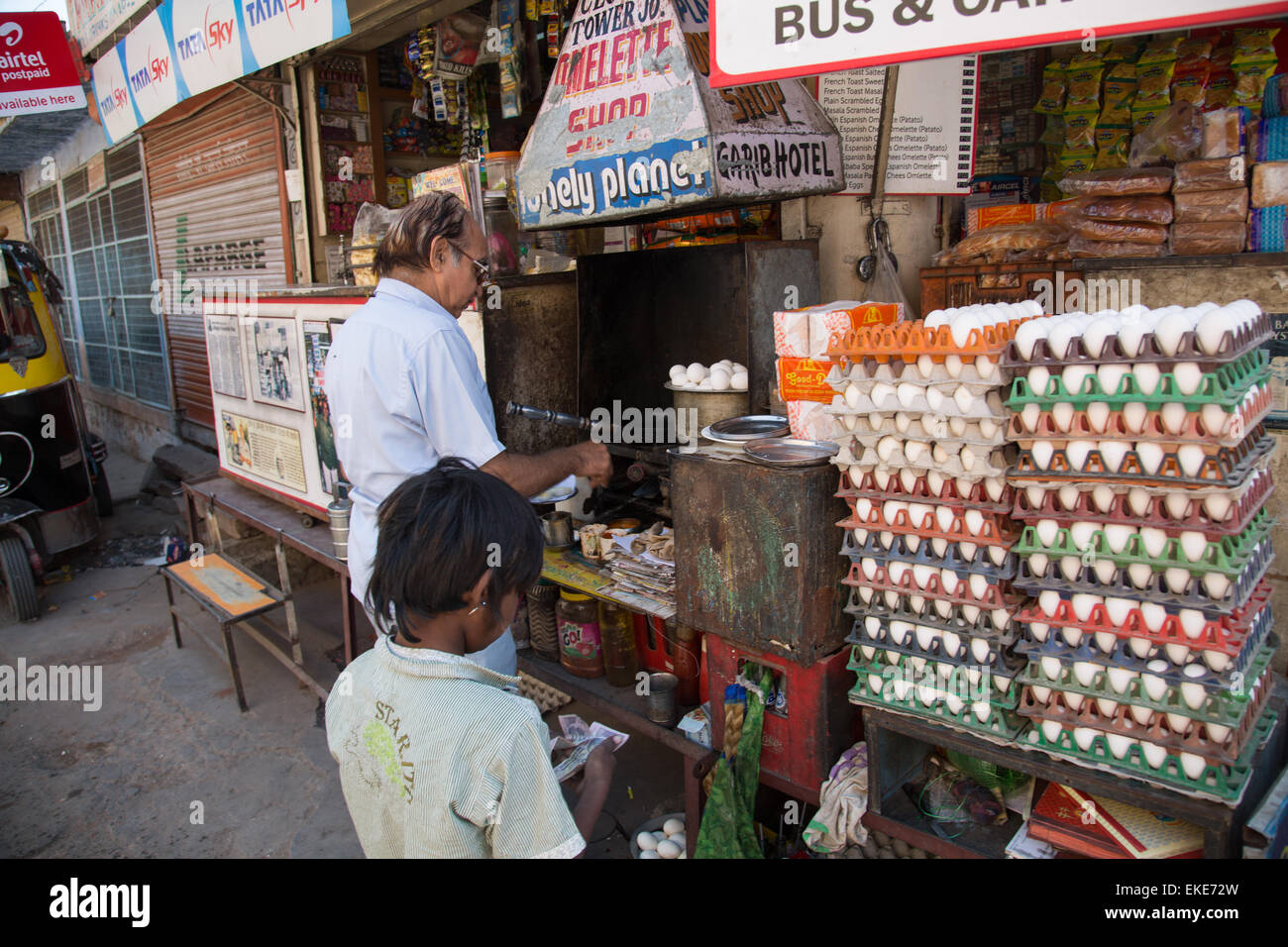 Omelette shop Jodphur Stock Photo - Alamy