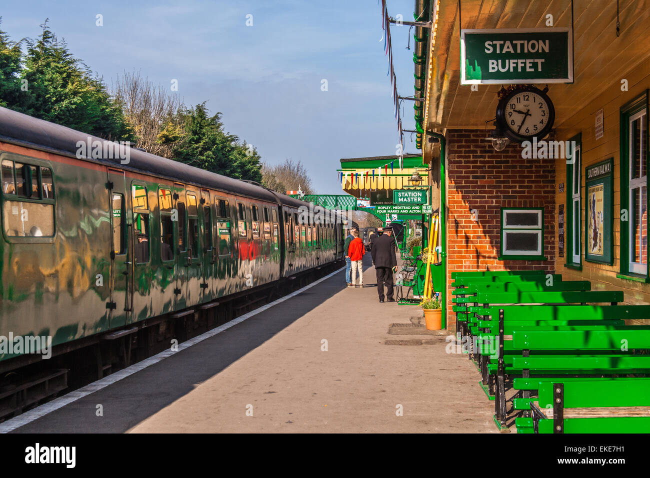 Alresford Station, Watercress Line, Mid Hants Railway, Hampshire ...