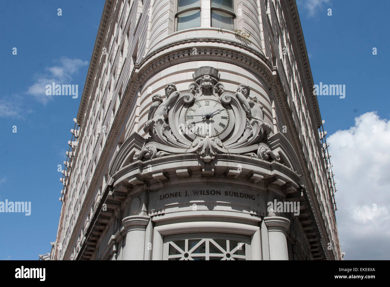 The front of the Lional Wilson Building on Broadway in Oakland ...