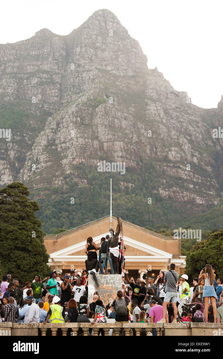 Removal of Cecil John Rhodes statue at the University of Cape Town ...