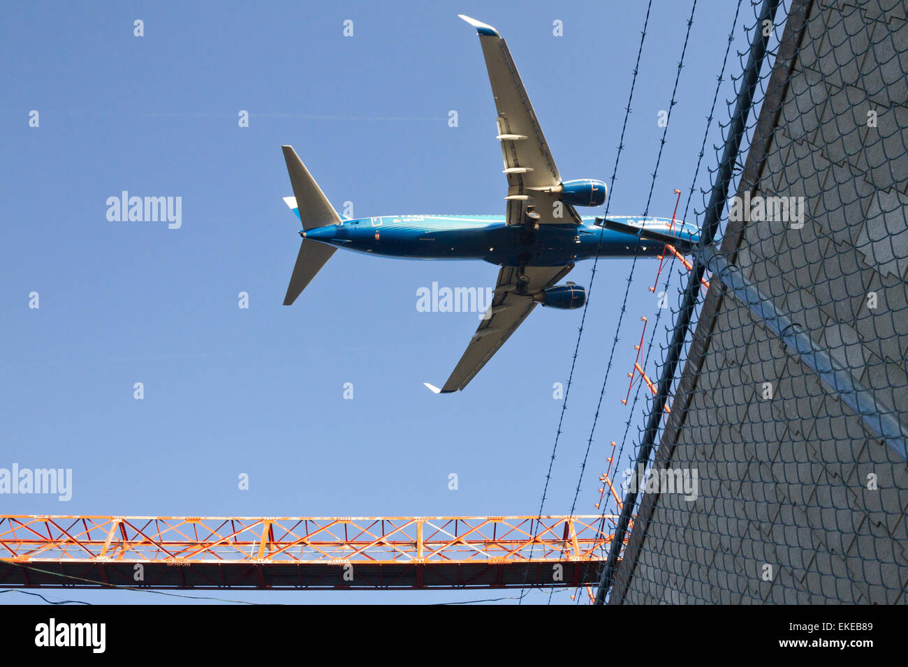 Airplane Landing at Seattle-Tacoma International Airport, SeaTac ...