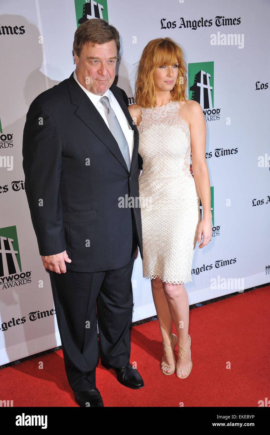 BEVERLY HILLS, CA - OCTOBER 22, 2012: Kelly Reilly & John Goodman at ...
