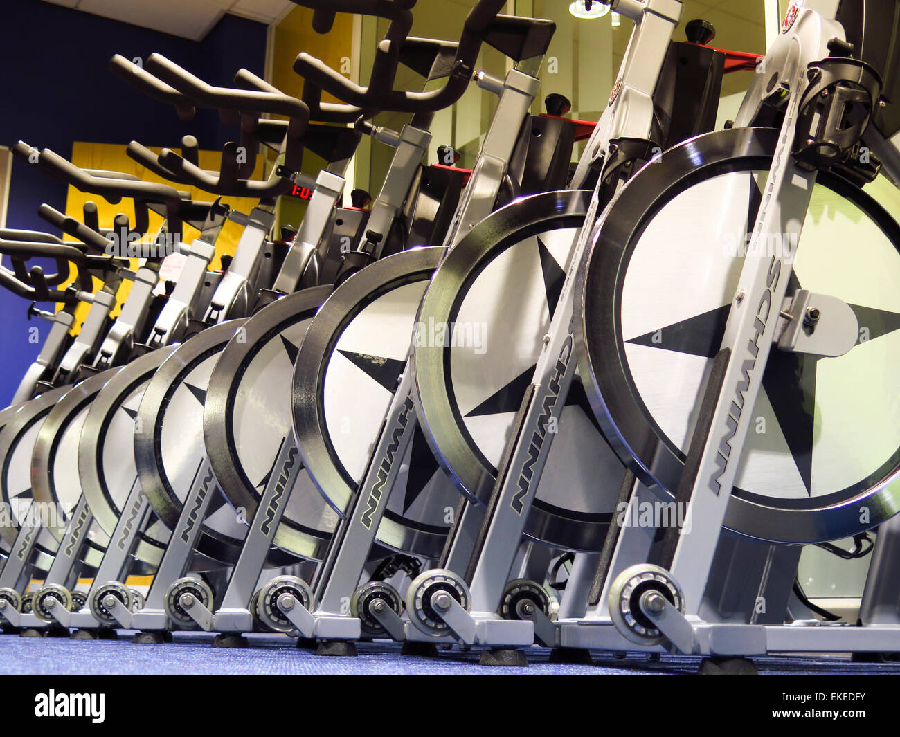 Spinning exercise bikes hi-res stock photography and images - Alamy