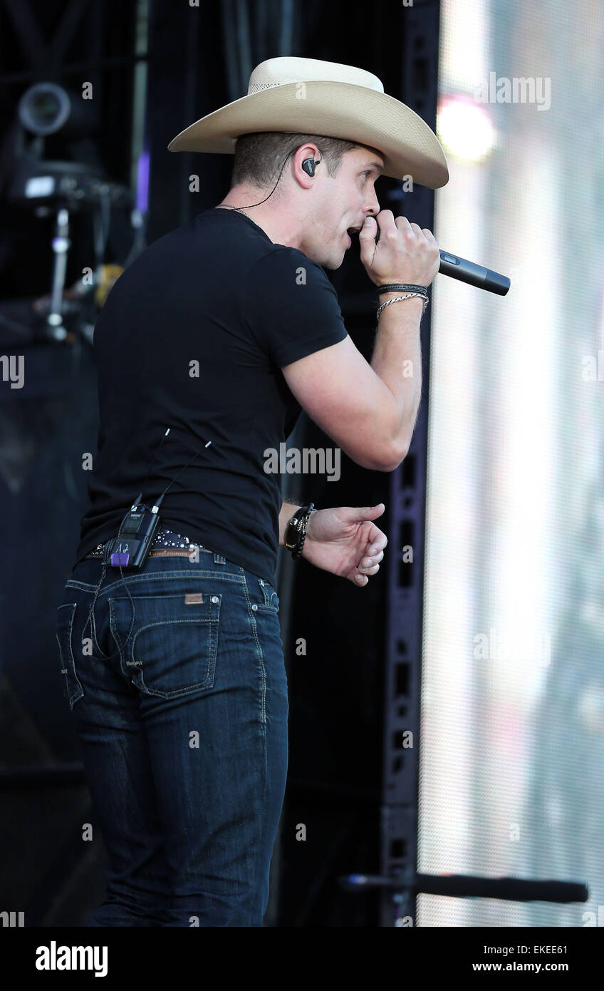 Day 2 Route 91 Harvest Country Music Festival at The MGM Resort Village ...