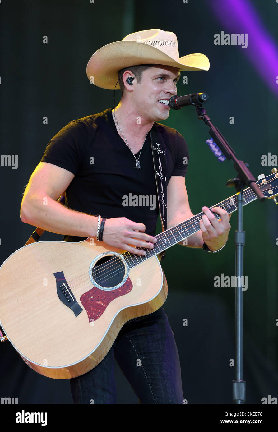 Day 2 Route 91 Harvest Country Music Festival at The MGM Resort Village ...