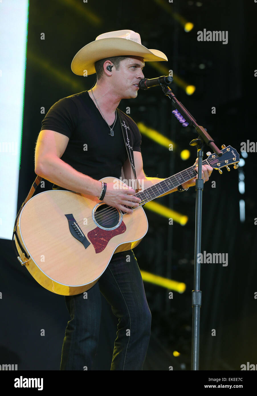 Day 2 Route 91 Harvest Country Music Festival at The MGM Resort Village ...