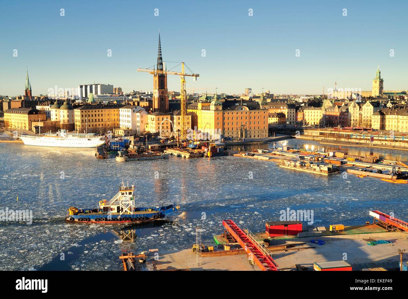 Passenger embankment hi-res stock photography and images - Alamy