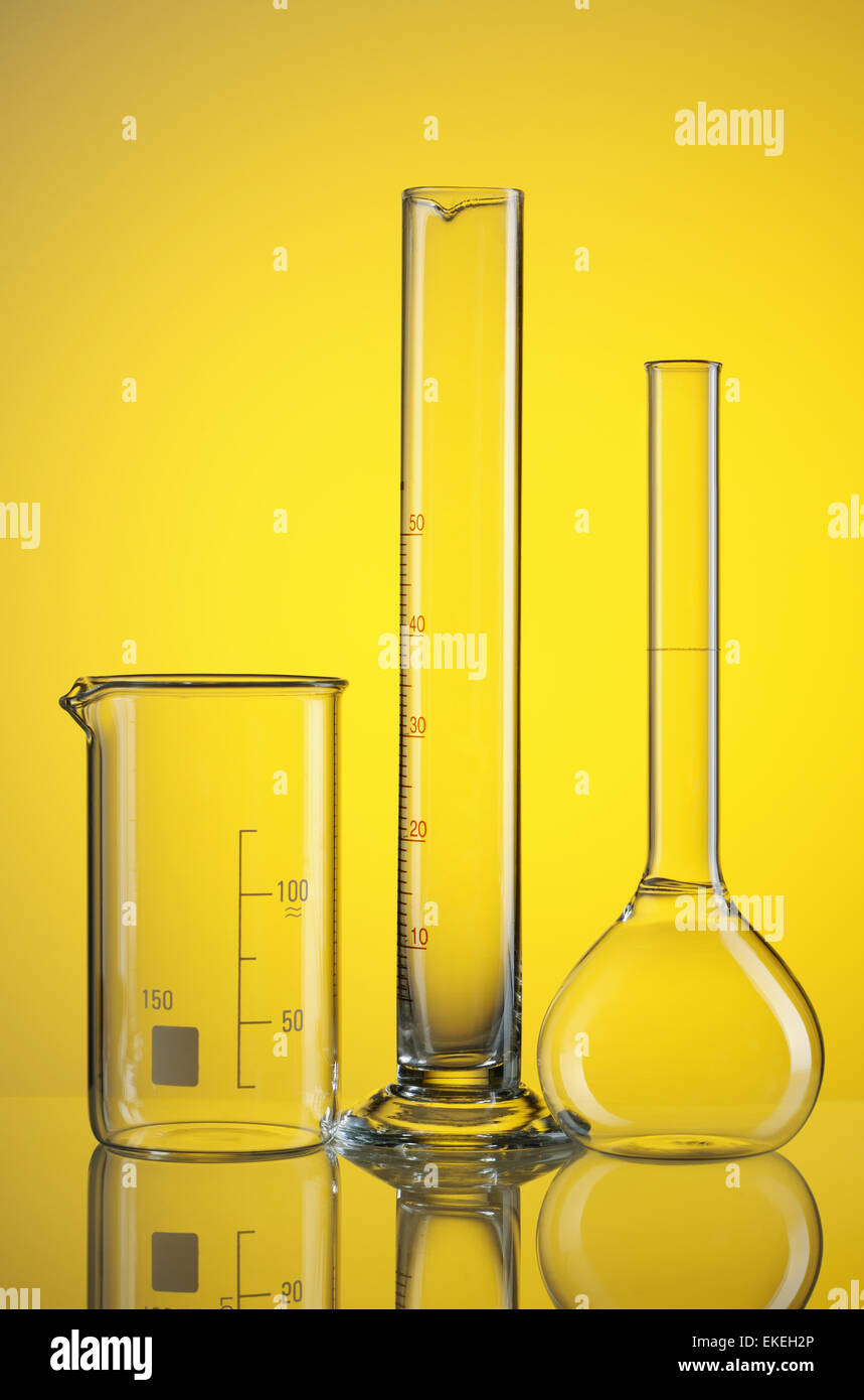 Measuring flasks hi-res stock photography and images - Alamy