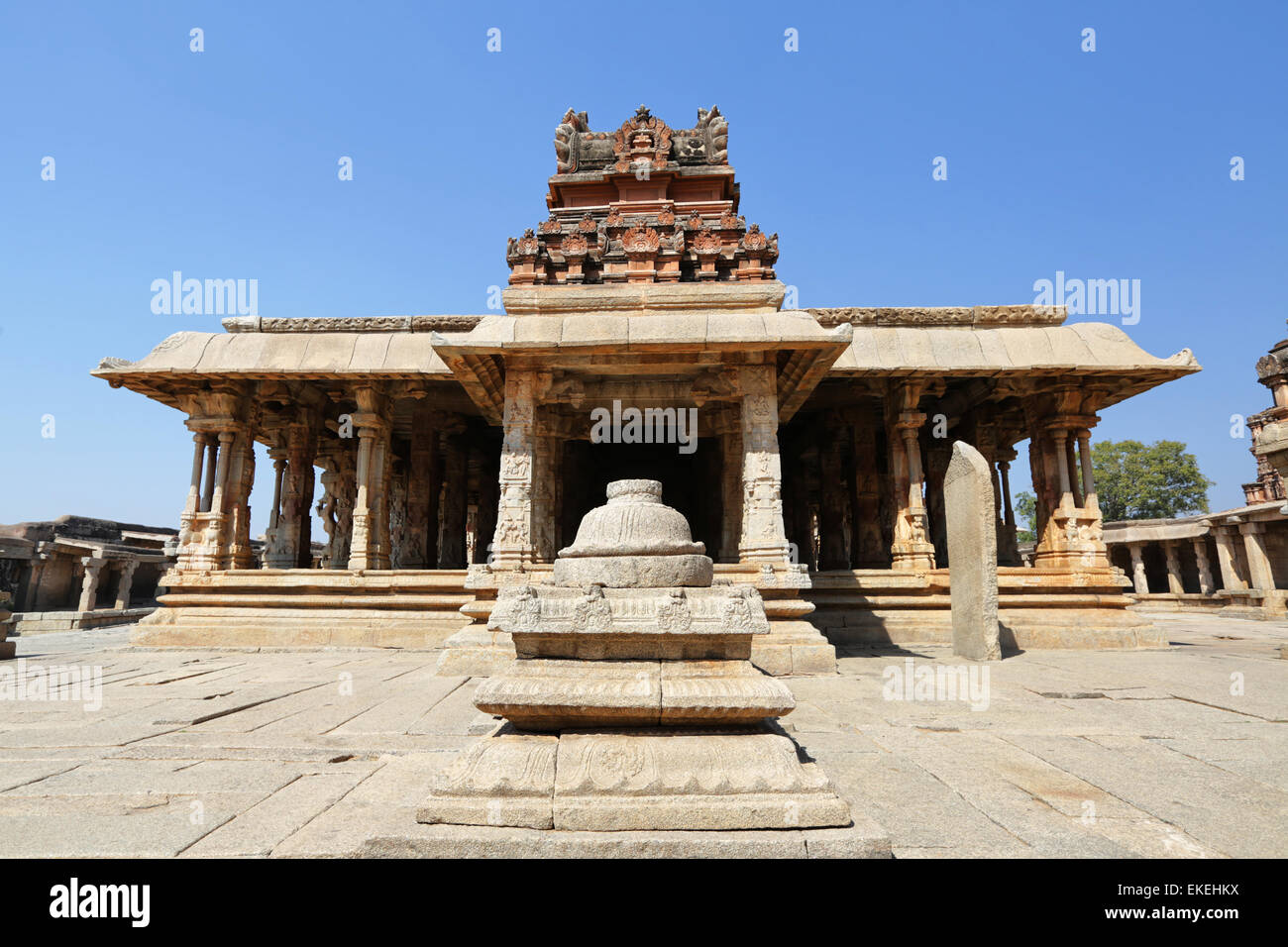Temple complex in Hampi, India - UNESCO world heritage sitem INDIA ...