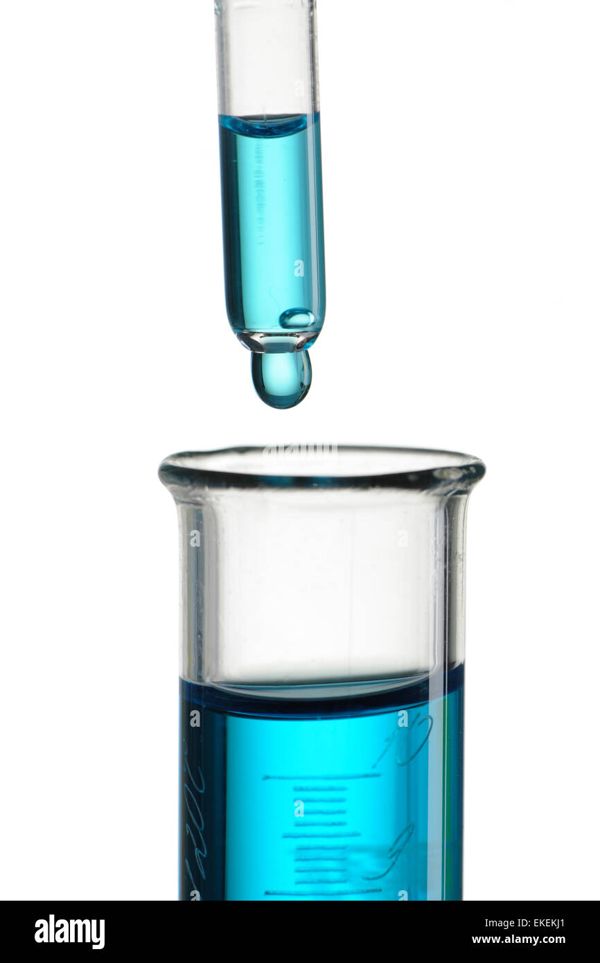 Drop into beaker hi-res stock photography and images - Alamy