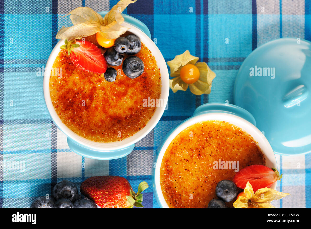 Creme brulee (cream brulee, burnt cream Stock Photo - Alamy