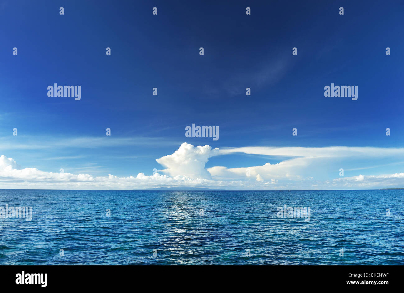 Sky above sea Stock Photo - Alamy