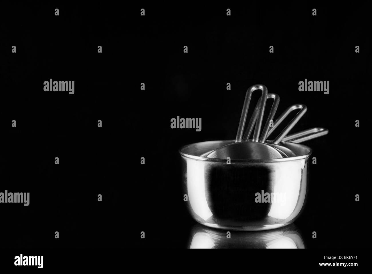 Mirror system Black and White Stock Photos & Images - Alamy