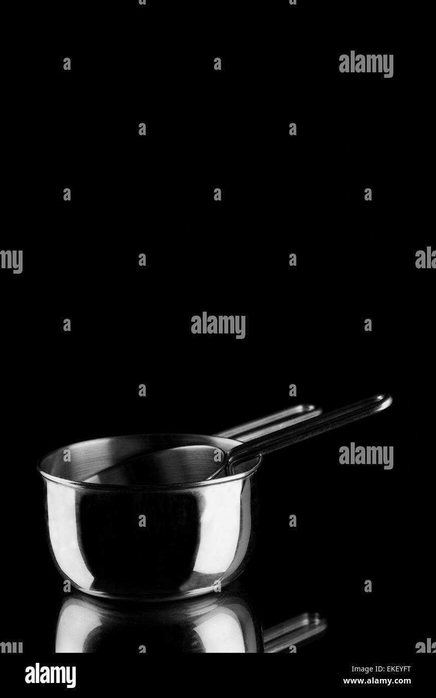 Mirror system Black and White Stock Photos & Images - Alamy