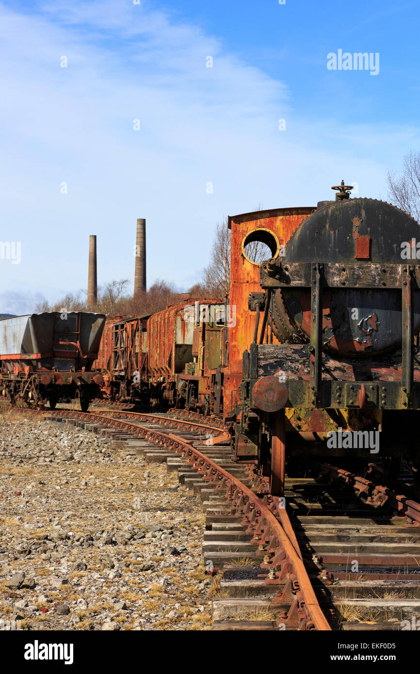 Rusty abandoned steam engine locomotive hi-res stock photography and ...