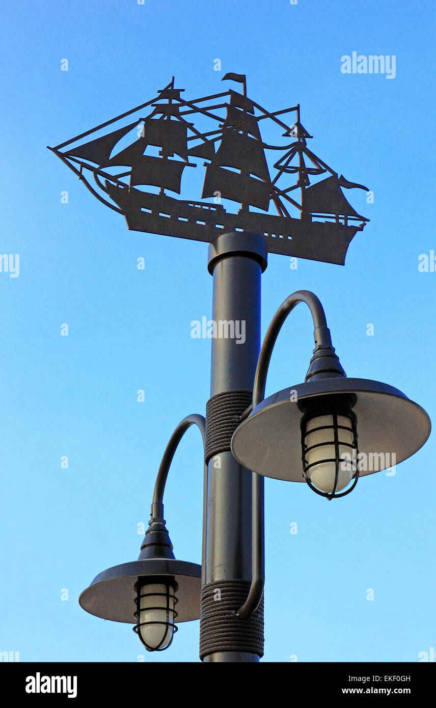 Decorative street lamp hi-res stock photography and images - Alamy